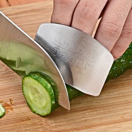 Metal Kitchen Finger Guard Reusable Safety Tool For Cutting Vegetables ...