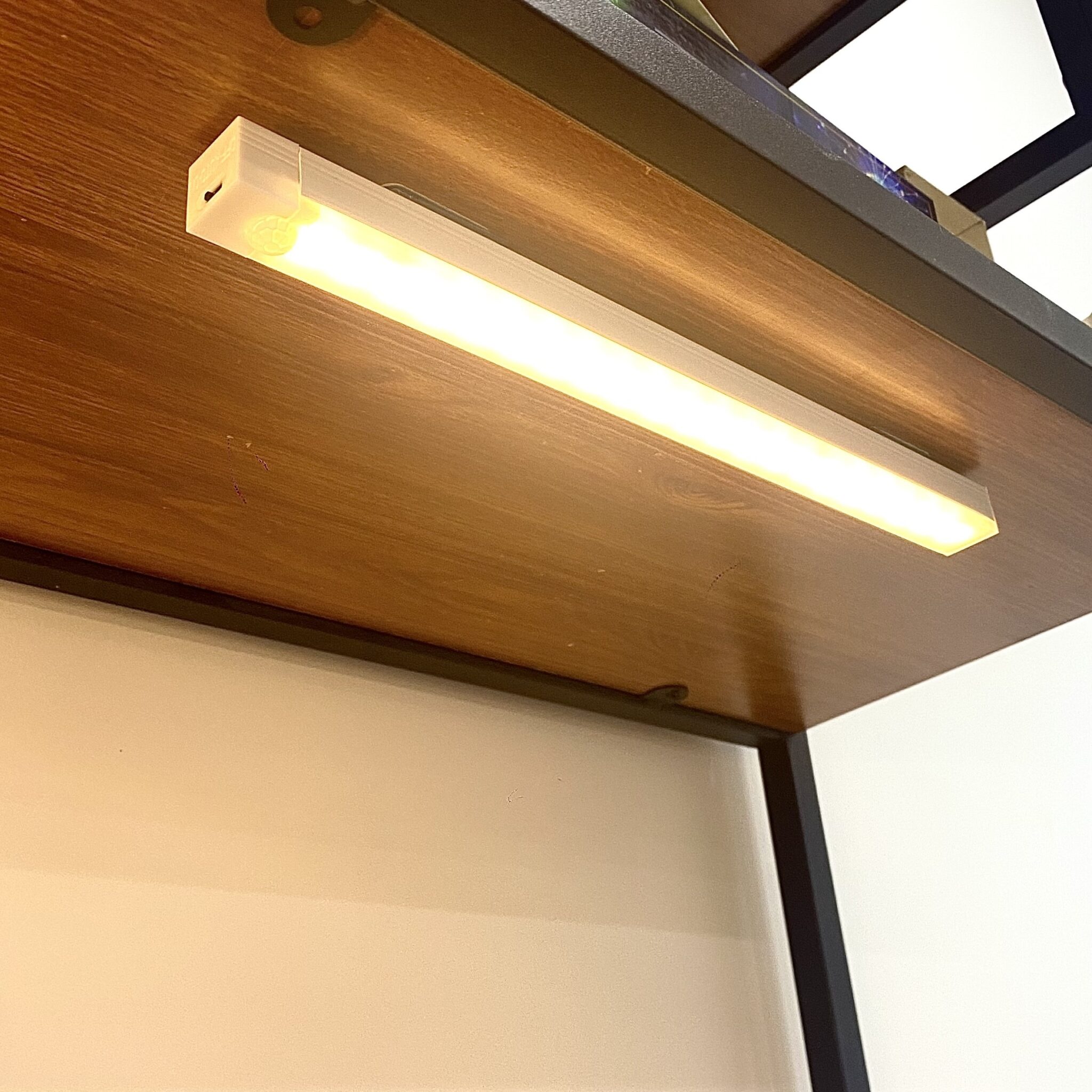 Usb Rechargeable Motion Sensor Led Light For Closets Cabinets Night Use ...