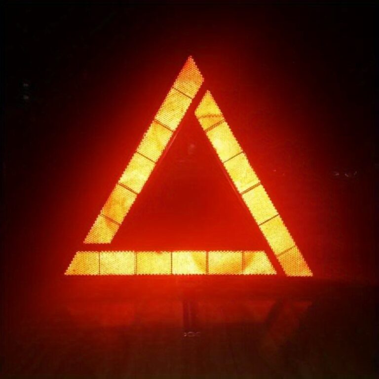 Red Reflective Car Emergency Breakdown Warning Triangle Safety Sign ...